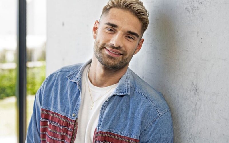 Aleks Petrovic Alter, Größe, Gewicht, vermögen, Freundin, Ehefrau ...