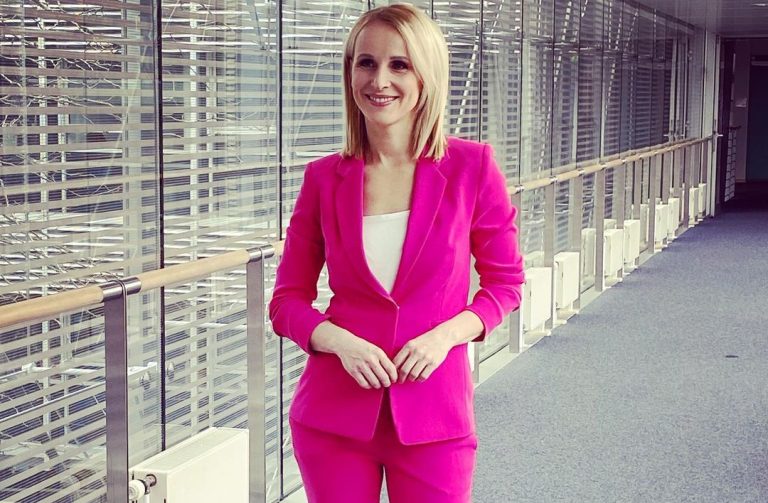 Katja Streso alter, Größe, gewicht, vermögen, eltern, Freund, Ehemann ...