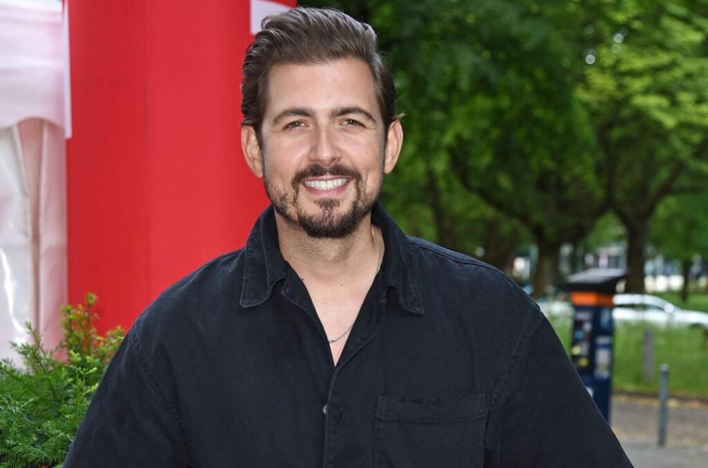 Chris Wackert Alter, Größe, Gewicht, vermögen, eltern, Freundin ...